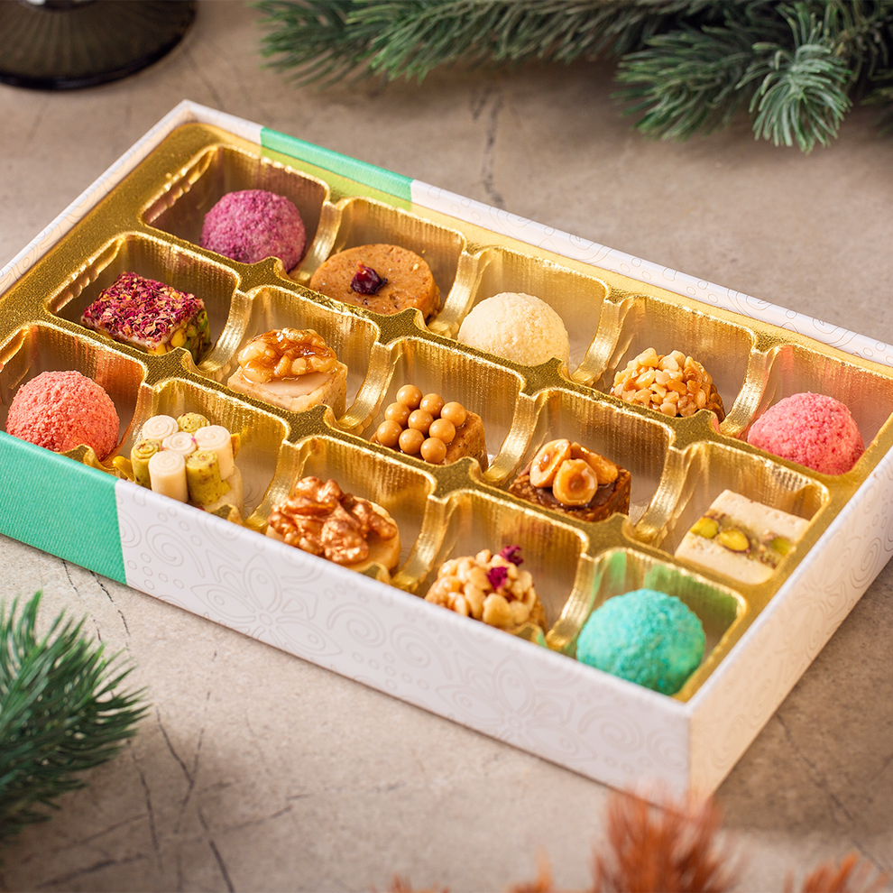 Happy Holidays Gift Box, 15 pc. – Layla's Delicacies